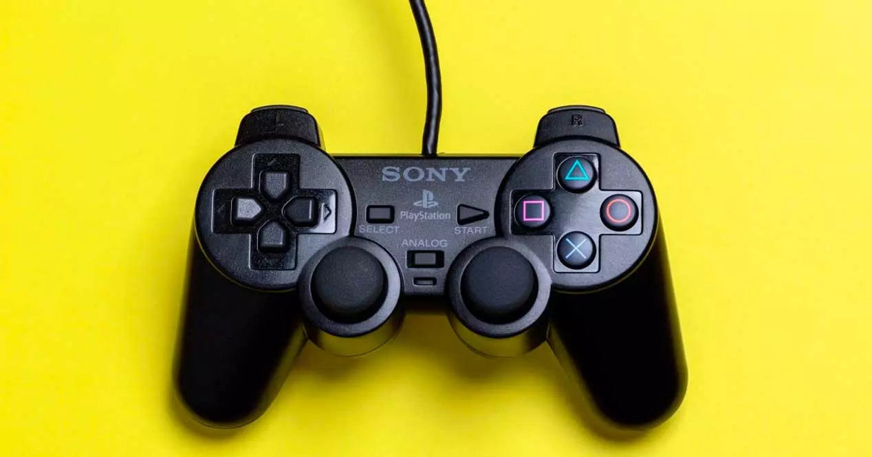 Компьютерде PS2 ойноо үчүн мыкты PlayStation 2 эмуляторлору
