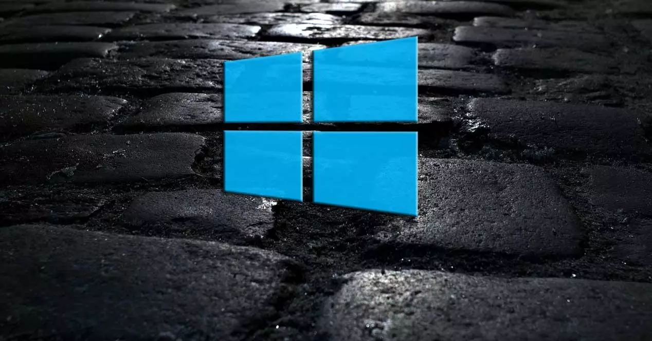 Windows 10 dökkt þema