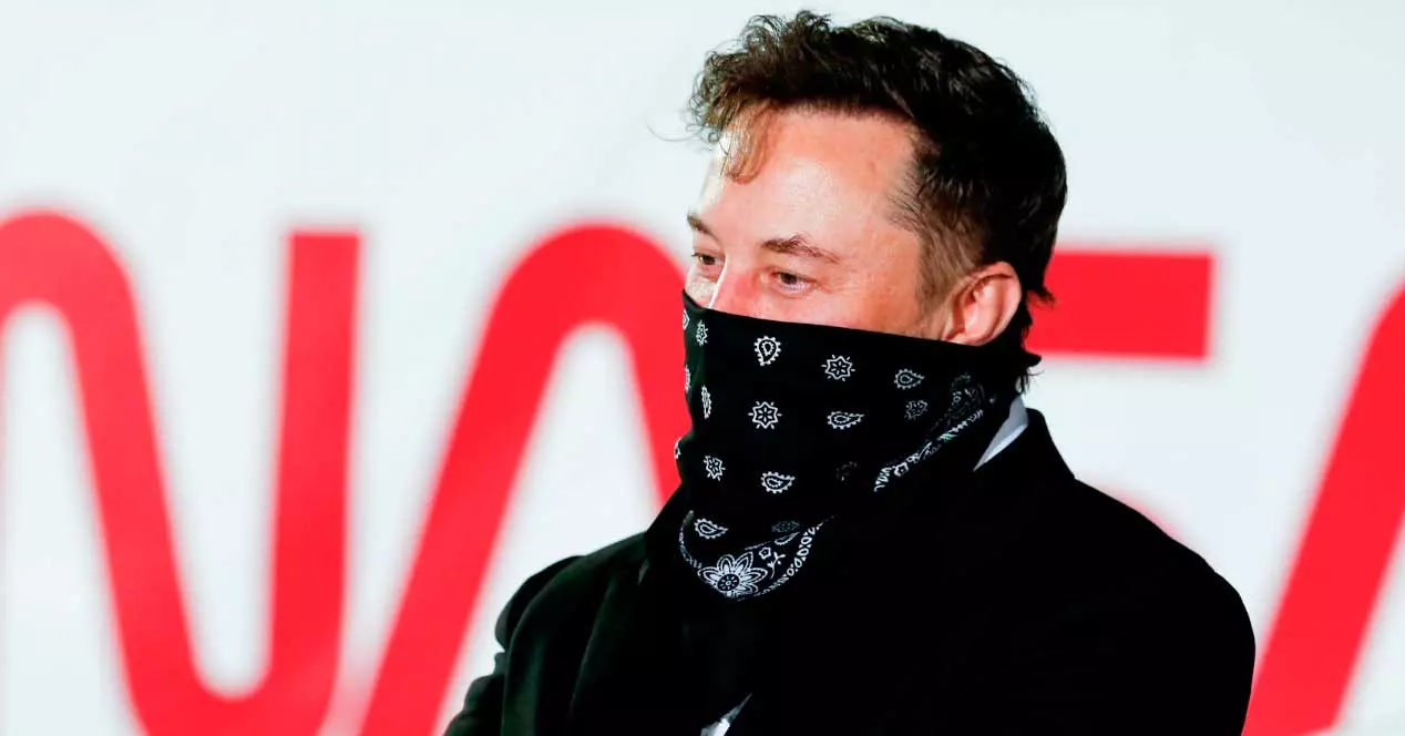 Elon Musk inkognito