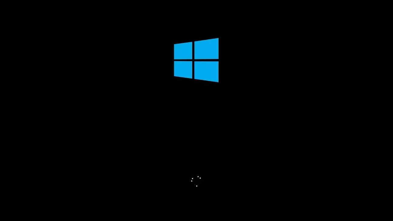 Windows 10 లోడ్ అవుతోంది