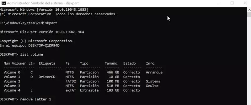 Sembunyikan pemacu dengan Command Prompt