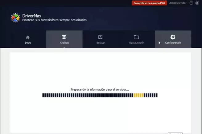 DriverMax menganalisis pencarian driver