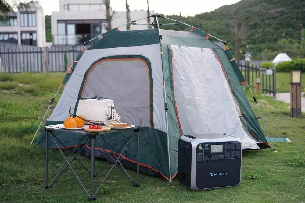 PowerOak BLUETTI AC200P - Camping