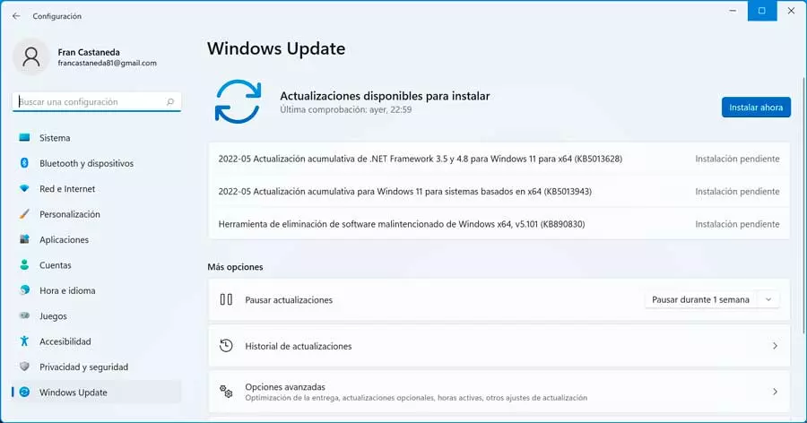 Venter på installasjon Windows Update