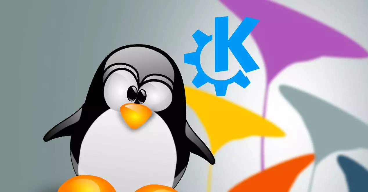 KaOS, hnav thiab ua tiav Linux faib nrog KDE desktop
